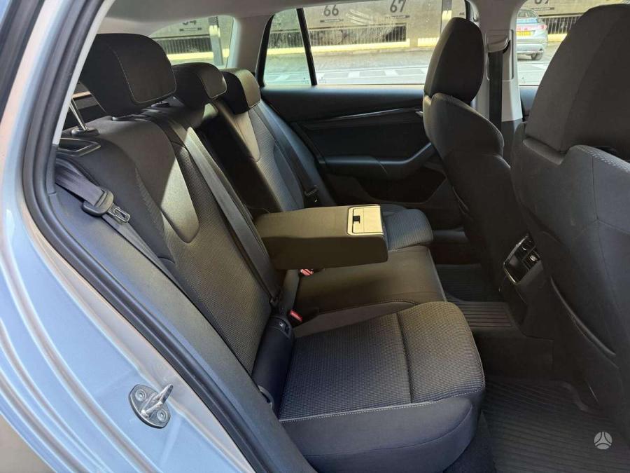 Grey Skoda Octavia 2022 in Riga, with an engine capacity of 1.50 L and mileage of 30 thousand km for 17350 €, photo 14 on AUTOMOTO.COM.LV