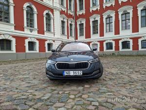 Grey Skoda Octavia 2022 in Jelgava, with an engine capacity of 2.00 L and mileage of 93 thousand km for 18550 €, photo 4 on AUTOMOTO.COM.LV