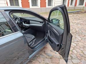 Grey Skoda Octavia 2022 in Jelgava, with an engine capacity of 2.00 L and mileage of 93 thousand km for 18550 €, photo 10 on AUTOMOTO.COM.LV