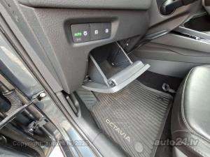 Grey Skoda Octavia 2022 in Jelgava, with an engine capacity of 2.00 L and mileage of 93 thousand km for 18550 €, photo 22 on AUTOMOTO.COM.LV