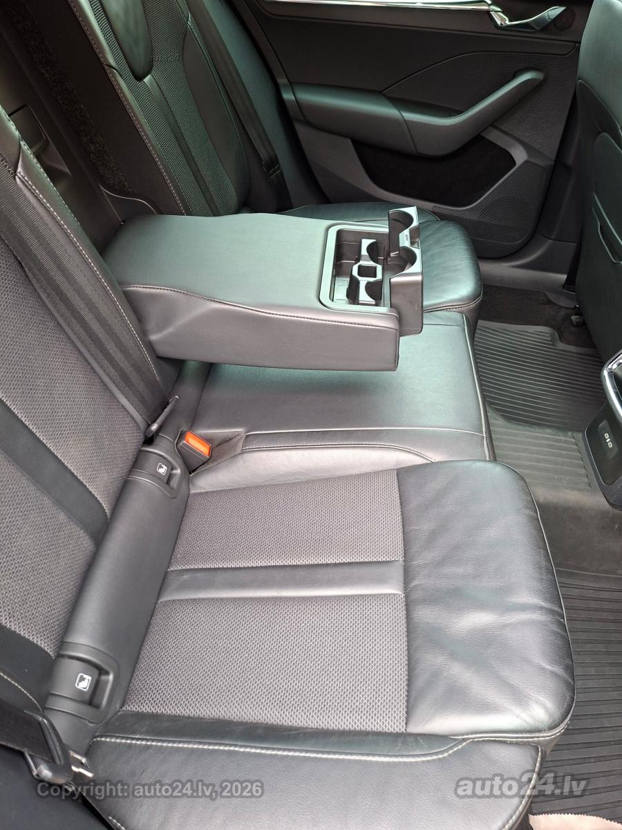 Grey Skoda Octavia 2022 in Jelgava, with an engine capacity of 2.00 L and mileage of 93 thousand km for 18550 €, photo 25 on AUTOMOTO.COM.LV