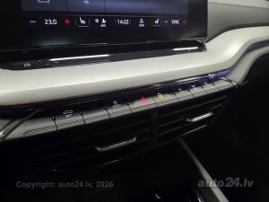 Pelēks Skoda Octavia 2023 Tallina, ar dzinēja tilpumu 1.50 L un nobraukumu 31 tūkst. km par 22900 €, foto 12 vietnē AUTOMOTO.COM.LV