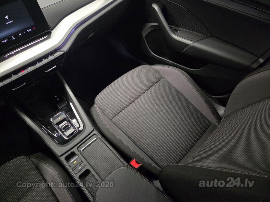 Pelēks Skoda Octavia 2023 Tallina, ar dzinēja tilpumu 1.50 L un nobraukumu 31 tūkst. km par 22900 €, foto 17 vietnē AUTOMOTO.COM.LV