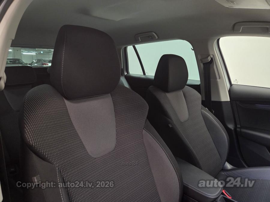 Pelēks Skoda Octavia 2023 Tallina, ar dzinēja tilpumu 1.50 L un nobraukumu 31 tūkst. km par 22900 €, foto 19 vietnē AUTOMOTO.COM.LV