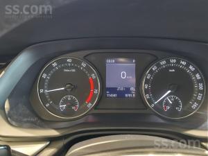 Grey Skoda Octavia 2023 in Riga, with an engine capacity of 1.00 L and mileage of 114 thousand km for 16990 €, photo 8 on AUTOMOTO.COM.LV