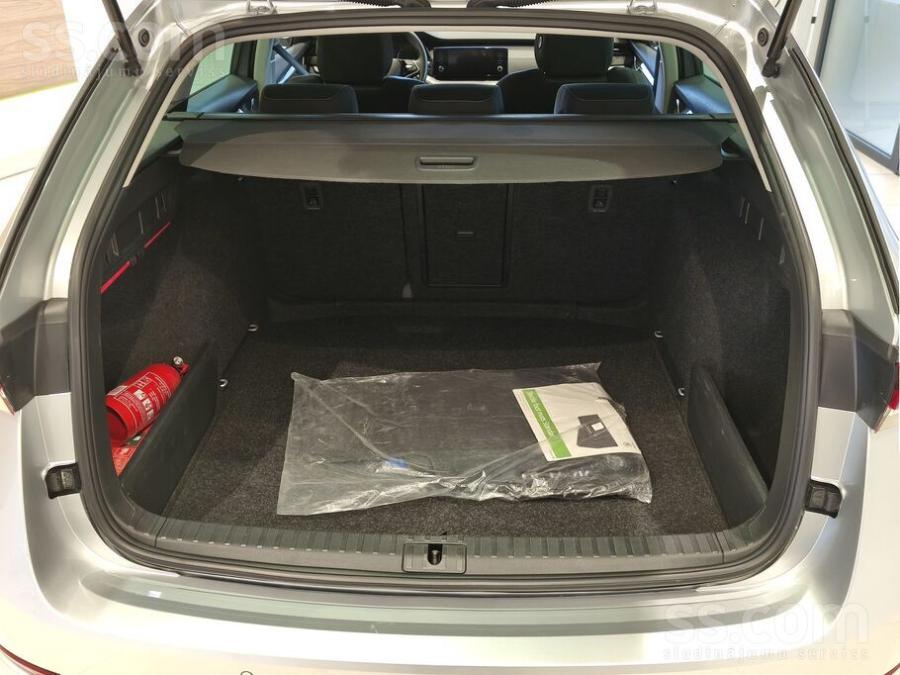 Grey Skoda Octavia 2023 in Riga, with an engine capacity of 1.00 L and mileage of 114 thousand km for 16990 €, photo 18 on AUTOMOTO.COM.LV