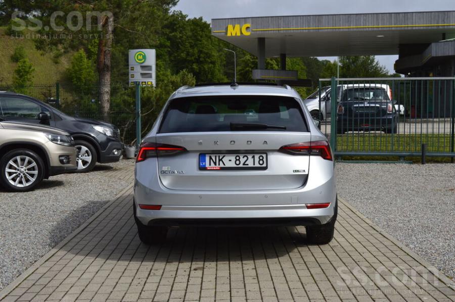Grey Skoda Octavia 2023 in Tukums, with an engine capacity of 1.50 L and mileage of 72 thousand km for 18695 €, photo 6 on AUTOMOTO.COM.LV