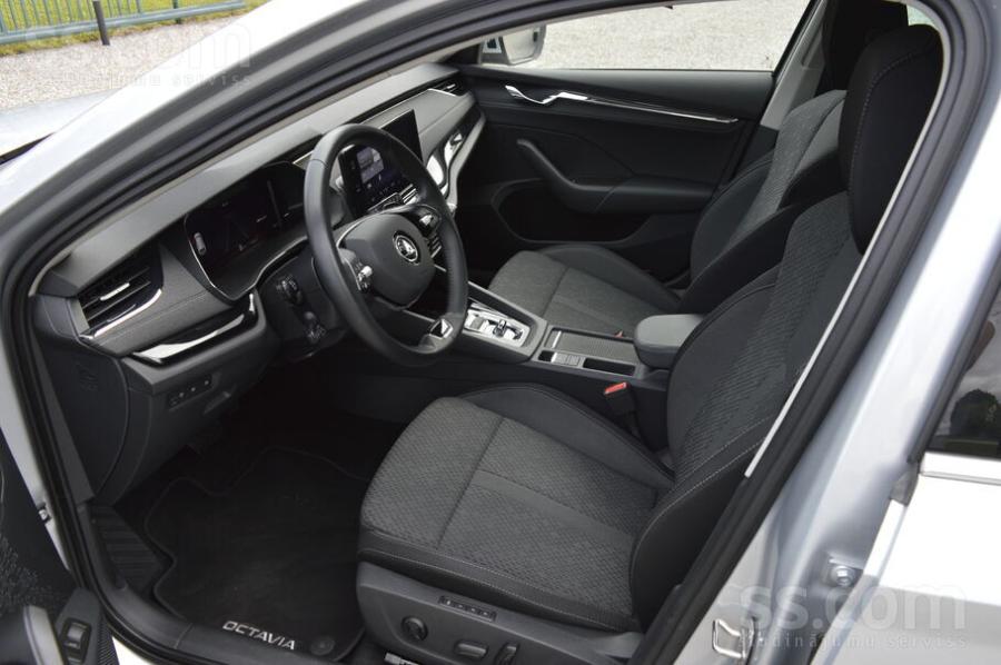 Grey Skoda Octavia 2023 in Tukums, with an engine capacity of 1.50 L and mileage of 72 thousand km for 18695 €, photo 9 on AUTOMOTO.COM.LV