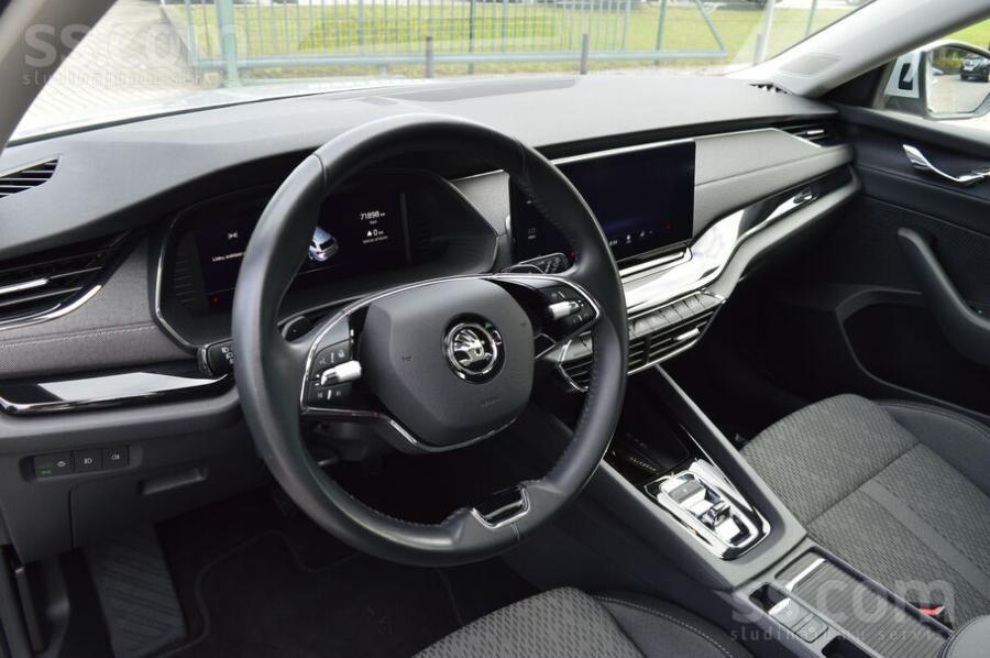 Grey Skoda Octavia 2023 in Tukums, with an engine capacity of 1.50 L and mileage of 72 thousand km for 18695 €, photo 14 on AUTOMOTO.COM.LV