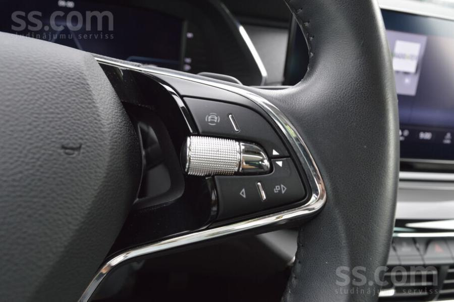 Grey Skoda Octavia 2023 in Tukums, with an engine capacity of 1.50 L and mileage of 72 thousand km for 18695 €, photo 18 on AUTOMOTO.COM.LV