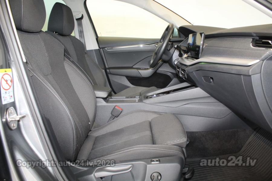 Pelēks Skoda Octavia 2023 Tallina, ar dzinēja tilpumu 1.50 L un nobraukumu 98 tūkst. km par 21490 €, foto 7 vietnē AUTOMOTO.COM.LV