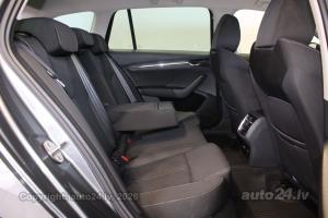 Pelēks Skoda Octavia 2023 Tallina, ar dzinēja tilpumu 1.50 L un nobraukumu 98 tūkst. km par 21490 €, foto 8 vietnē AUTOMOTO.COM.LV
