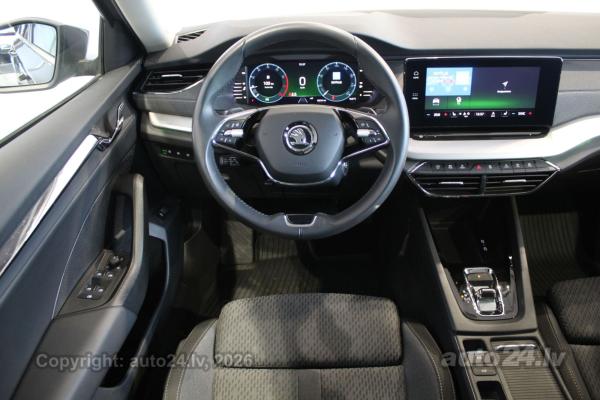 Grey Skoda Octavia 2023 in Tallinn, with an engine capacity of 1.50 L and mileage of 98 thousand km for 21490 €, photo 9 on AUTOMOTO.COM.LV