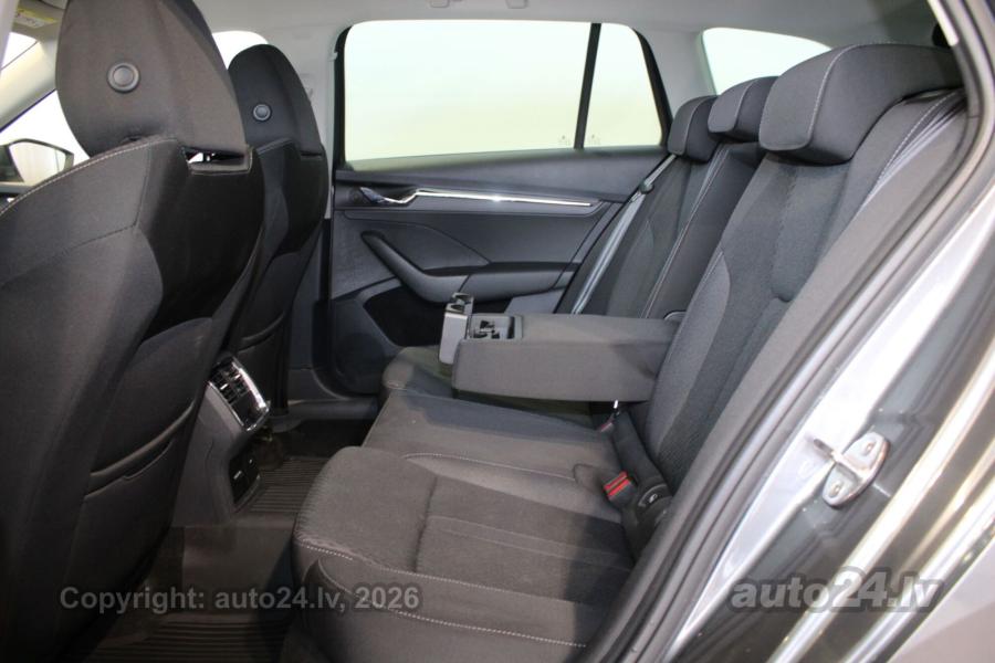 Pelēks Skoda Octavia 2023 Tallina, ar dzinēja tilpumu 1.50 L un nobraukumu 98 tūkst. km par 21490 €, foto 20 vietnē AUTOMOTO.COM.LV