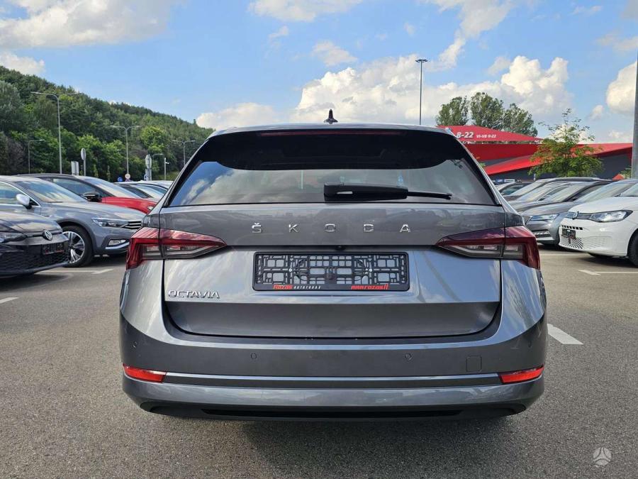 Grey Skoda Octavia 2023 in Vilnius, with an engine capacity of 1.97 L and mileage of 191 thousand km for 14900 €, photo 7 on AUTOMOTO.COM.LV