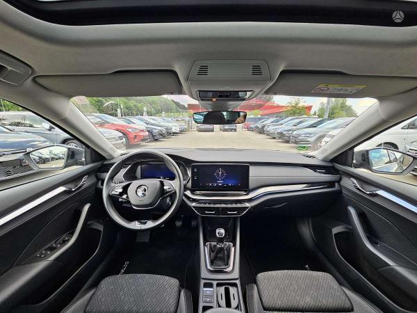 Grey Skoda Octavia 2023 in Vilnius, with an engine capacity of 1.97 L and mileage of 191 thousand km for 14900 €, photo 9 on AUTOMOTO.COM.LV
