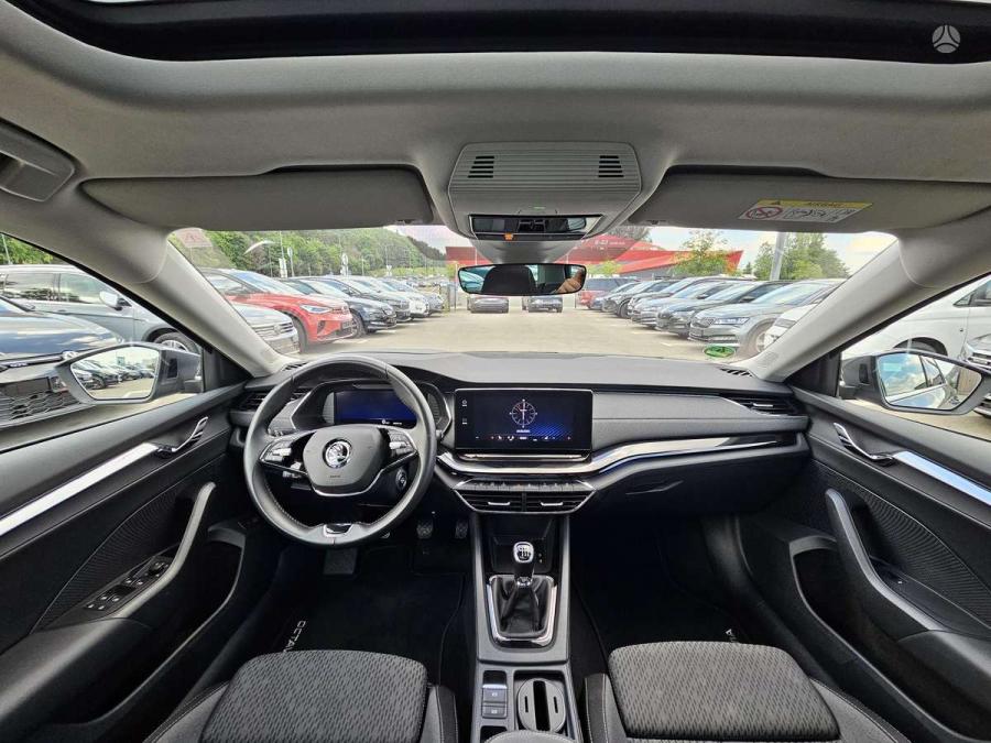 Grey Skoda Octavia 2023 in Vilnius, with an engine capacity of 1.97 L and mileage of 191 thousand km for 14900 €, photo 10 on AUTOMOTO.COM.LV
