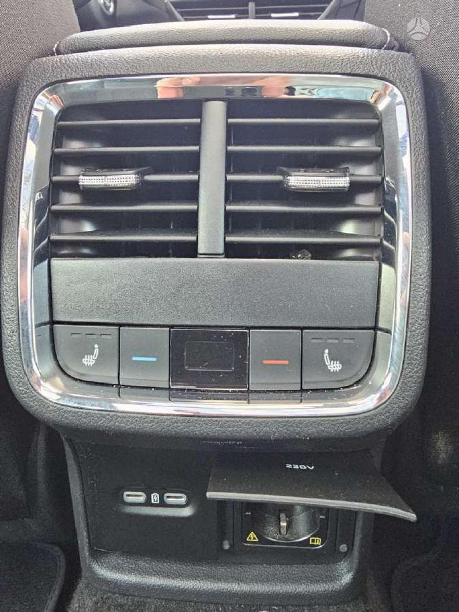 Grey Skoda Octavia 2023 in Vilnius, with an engine capacity of 1.97 L and mileage of 191 thousand km for 14900 €, photo 21 on AUTOMOTO.COM.LV