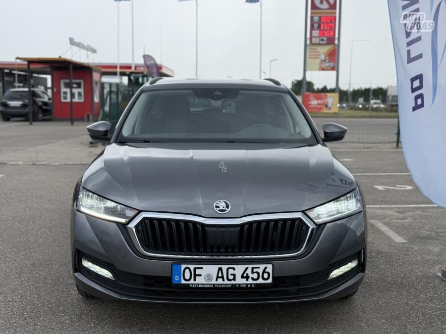Grey Skoda Octavia 2023 in Vilnius, with an engine capacity of 2.00 L and mileage of 203 thousand km for 16500 €, photo 7 on AUTOMOTO.COM.LV