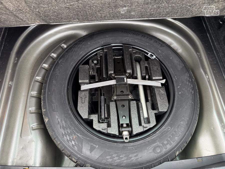 Grey Skoda Octavia 2023 in Vilnius, with an engine capacity of 2.00 L and mileage of 203 thousand km for 16500 €, photo 18 on AUTOMOTO.COM.LV