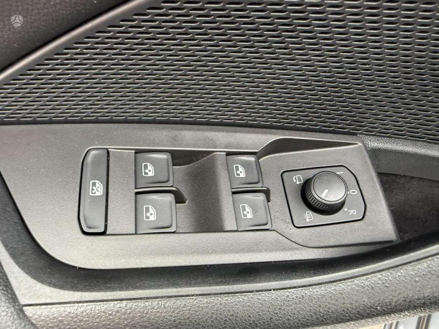 Pelēks Skoda Octavia 2023 Viļņa, ar dzinēja tilpumu 0.00 L un nobraukumu 203 tūkst. km par 16500 €, foto 17 vietnē AUTOMOTO.COM.LV