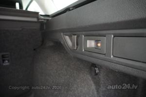 Pelēks Skoda Octavia 2023 Tallina, ar dzinēja tilpumu 1.50 L un nobraukumu 94 tūkst. km par 21900 €, foto 10 vietnē AUTOMOTO.COM.LV