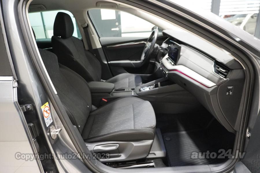 Pelēks Skoda Octavia 2023 Tallina, ar dzinēja tilpumu 1.50 L un nobraukumu 94 tūkst. km par 21900 €, foto 17 vietnē AUTOMOTO.COM.LV