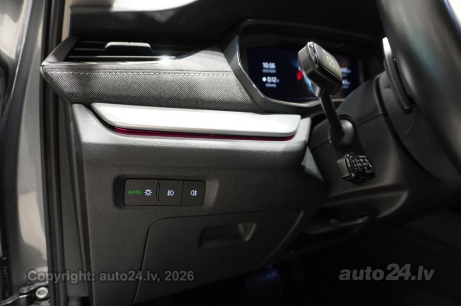 Pelēks Skoda Octavia 2023 Tallina, ar dzinēja tilpumu 1.50 L un nobraukumu 94 tūkst. km par 21900 €, foto 18 vietnē AUTOMOTO.COM.LV