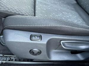 Pelēks Skoda Octavia 2023 Viļņa, ar dzinēja tilpumu 1.97 L un nobraukumu 200 tūkst. km par 14499 €, foto 24 vietnē AUTOMOTO.COM.LV