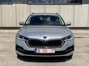 Grey Skoda Octavia 2023 in Riga, with an engine capacity of 2.00 L and mileage of 170 thousand km for 14990 €, photo 3 on AUTOMOTO.COM.LV