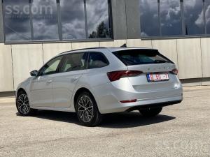 Grey Skoda Octavia 2023 in Riga, with an engine capacity of 2.00 L and mileage of 170 thousand km for 14990 €, photo 5 on AUTOMOTO.COM.LV