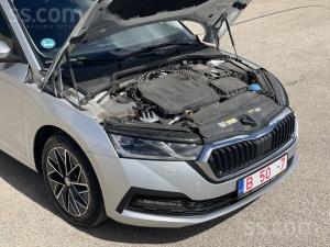 Grey Skoda Octavia 2023 in Riga, with an engine capacity of 2.00 L and mileage of 170 thousand km for 14990 €, photo 15 on AUTOMOTO.COM.LV
