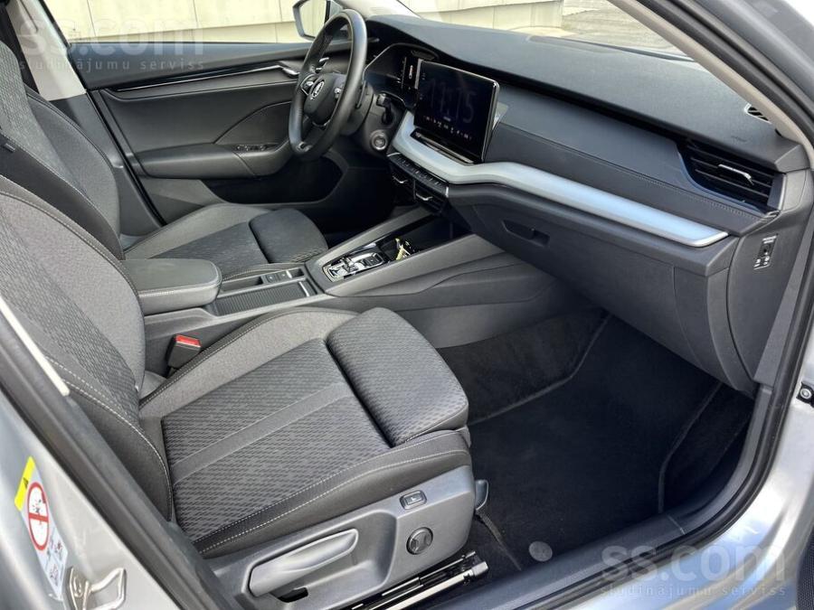 Grey Skoda Octavia 2023 in Riga, with an engine capacity of 2.00 L and mileage of 170 thousand km for 14990 €, photo 19 on AUTOMOTO.COM.LV
