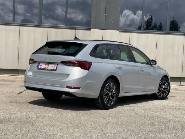 Grey Skoda Octavia 2023 in Sigulda, with an engine capacity of 2.00 L and mileage of 170 thousand km for 14990 €, photo 4 on AUTOMOTO.COM.LV