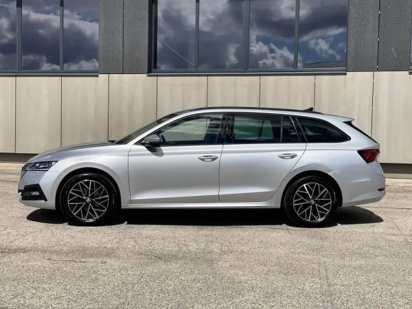 Grey Skoda Octavia 2023 in Sigulda, with an engine capacity of 2.00 L and mileage of 170 thousand km for 14990 €, photo 9 on AUTOMOTO.COM.LV