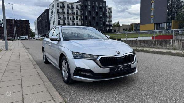 Grey Skoda Octavia 2023 in Vilnius, with an engine capacity of 1.97 L and mileage of 180 thousand km for 14100 €, photo 2 on AUTOMOTO.COM.LV