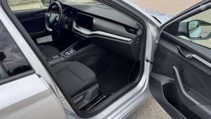 Grey Skoda Octavia 2023 in Vilnius, with an engine capacity of 1.97 L and mileage of 180 thousand km for 14100 €, photo 13 on AUTOMOTO.COM.LV