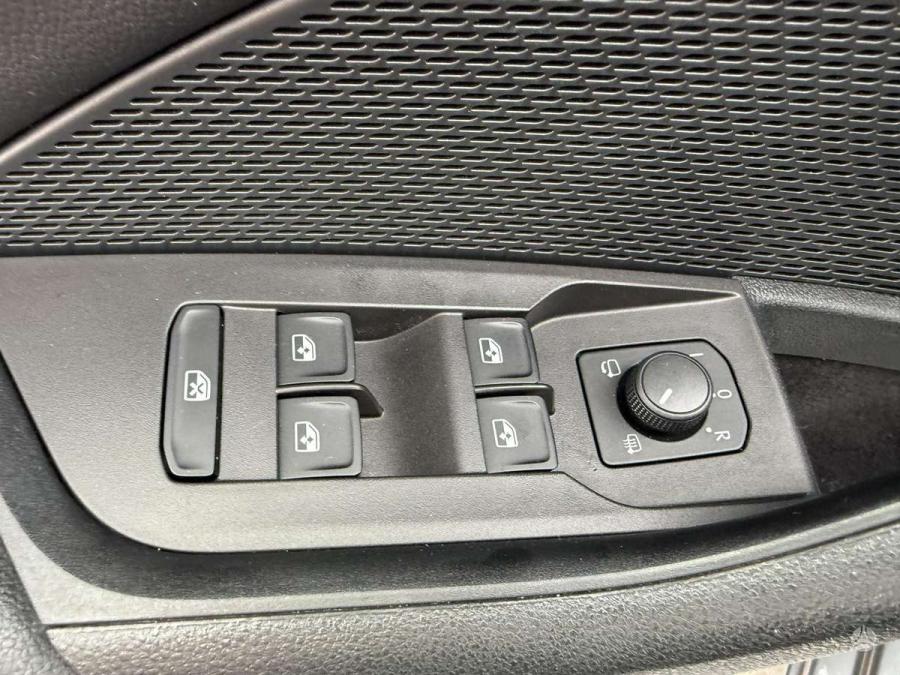 Grey Skoda Octavia 2023 in Vilnius, with an engine capacity of 0.00 L and mileage of 203 thousand km for 16500 €, photo 17 on AUTOMOTO.COM.LV