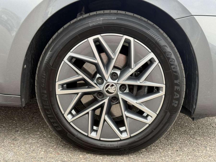 Grey Skoda Octavia 2023 in Vilnius, with an engine capacity of 0.00 L and mileage of 203 thousand km for 16500 €, photo 26 on AUTOMOTO.COM.LV