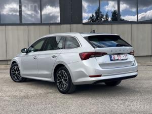 Grey Skoda Octavia 2023 in Riga, with an engine capacity of 2.00 L and mileage of 172 thousand km for 15990 €, photo 5 on AUTOMOTO.COM.LV