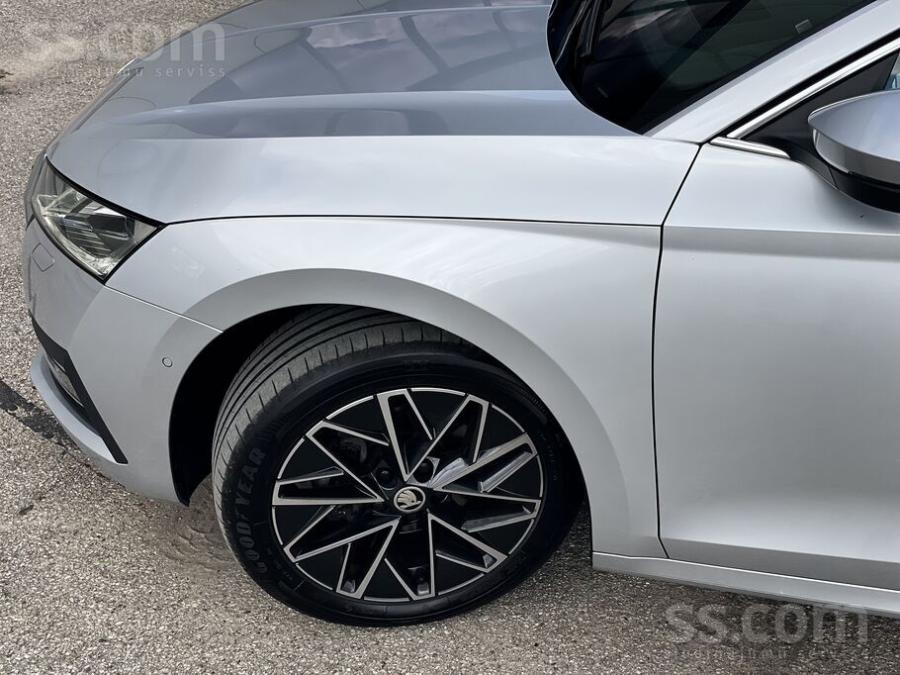 Grey Skoda Octavia 2023 in Riga, with an engine capacity of 2.00 L and mileage of 172 thousand km for 15990 €, photo 14 on AUTOMOTO.COM.LV