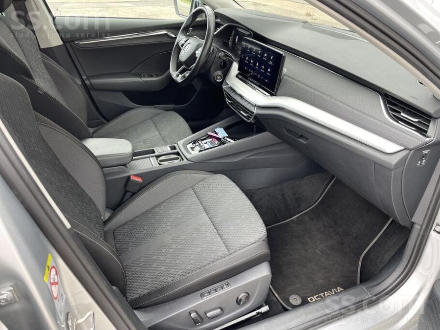 Grey Skoda Octavia 2023 in Riga, with an engine capacity of 2.00 L and mileage of 172 thousand km for 15990 €, photo 22 on AUTOMOTO.COM.LV
