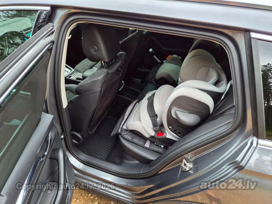 Pelēks Skoda Octavia 2023 Veru, ar dzinēja tilpumu 2.00 L un nobraukumu 41 tūkst. km par 35000 €, foto 7 vietnē AUTOMOTO.COM.LV
