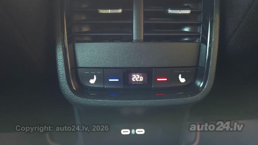 Grey Skoda Octavia 2023 in Tallinn, with an engine capacity of 2.00 L and mileage of 143 thousand km for 23500 €, photo 14 on AUTOMOTO.COM.LV
