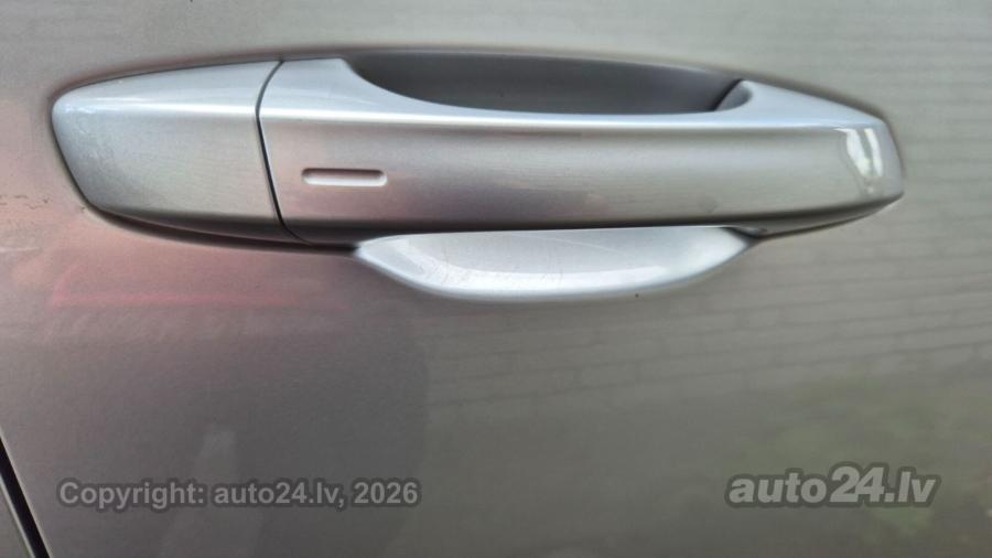 Grey Skoda Octavia 2023 in Tallinn, with an engine capacity of 2.00 L and mileage of 143 thousand km for 23500 €, photo 21 on AUTOMOTO.COM.LV