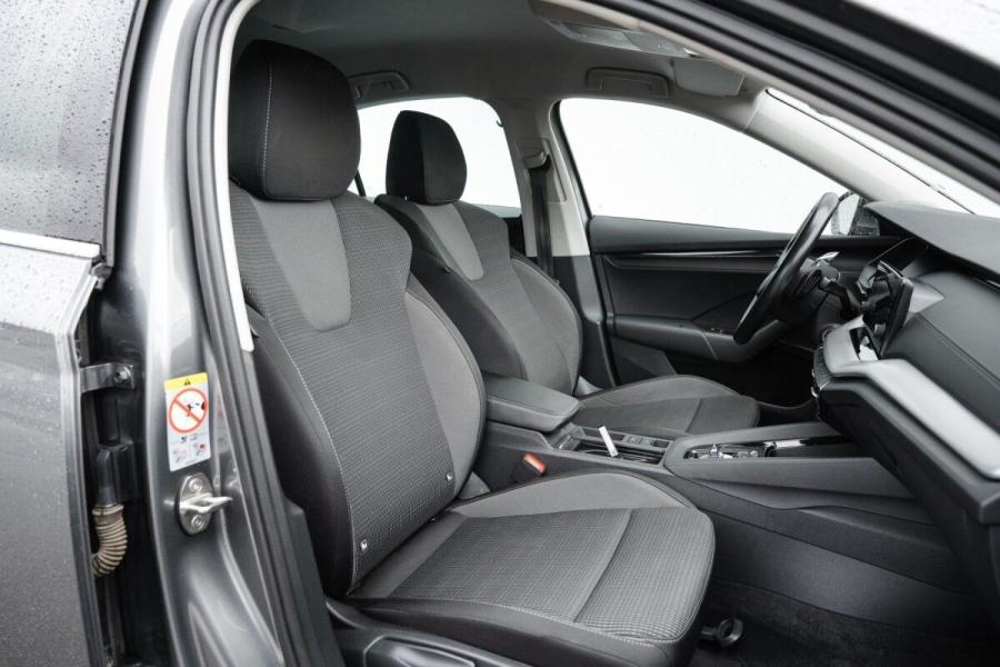 Pelēks Skoda Octavia 2023 Rīga, ar dzinēja tilpumu 1.50 L un nobraukumu 66 tūkst. km par 19900 €, foto 7 vietnē AUTOMOTO.COM.LV