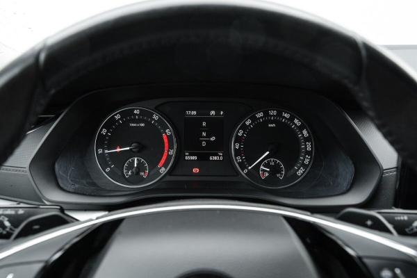 Grey Skoda Octavia 2023 in Riga, with an engine capacity of 1.50 L and mileage of 66 thousand km for 19900 €, photo 10 on AUTOMOTO.COM.LV