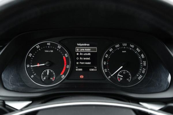Grey Skoda Octavia 2023 in Riga, with an engine capacity of 1.50 L and mileage of 66 thousand km for 19900 €, photo 11 on AUTOMOTO.COM.LV
