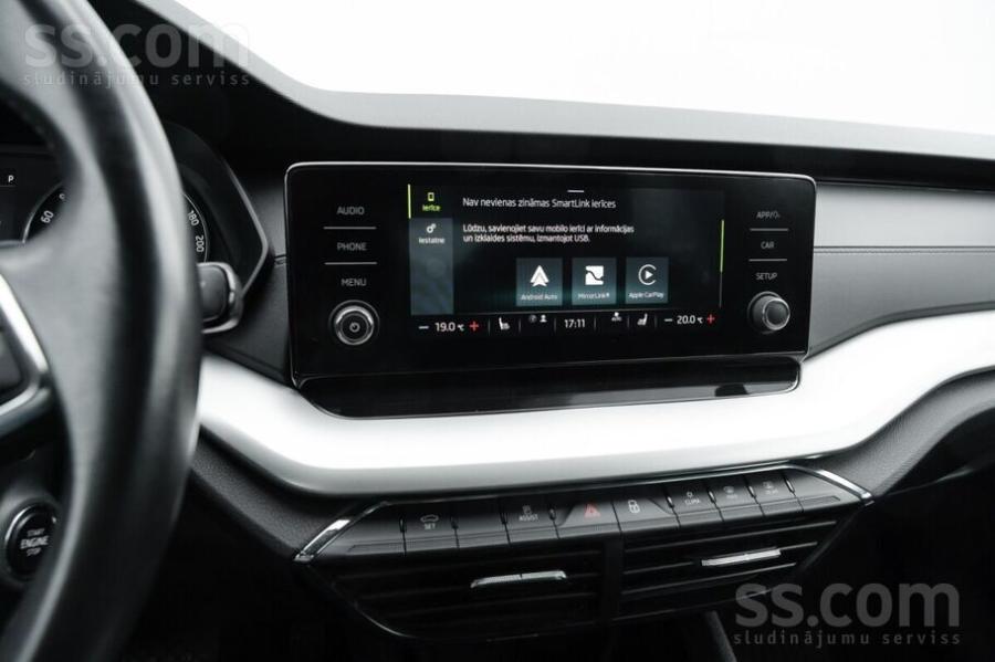 Pelēks Skoda Octavia 2023 Rīga, ar dzinēja tilpumu 1.50 L un nobraukumu 66 tūkst. km par 19900 €, foto 19 vietnē AUTOMOTO.COM.LV