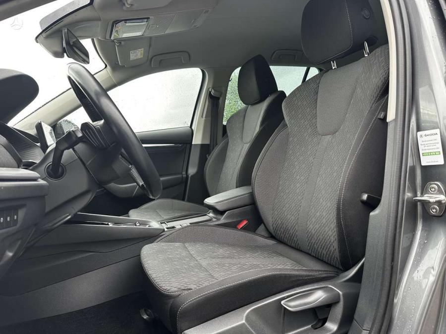 Grey Skoda Octavia 2023 in Vilkaviskis, with an engine capacity of 1.97 L and mileage of 112 thousand km for 16600 €, photo 14 on AUTOMOTO.COM.LV